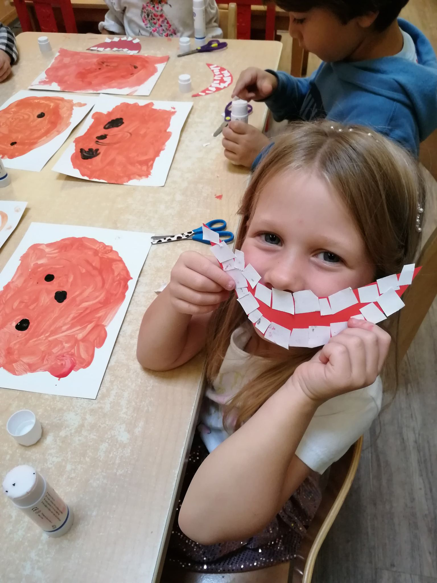 Naujienos | Moksliukas | Lituanistinė ir menų mokykla